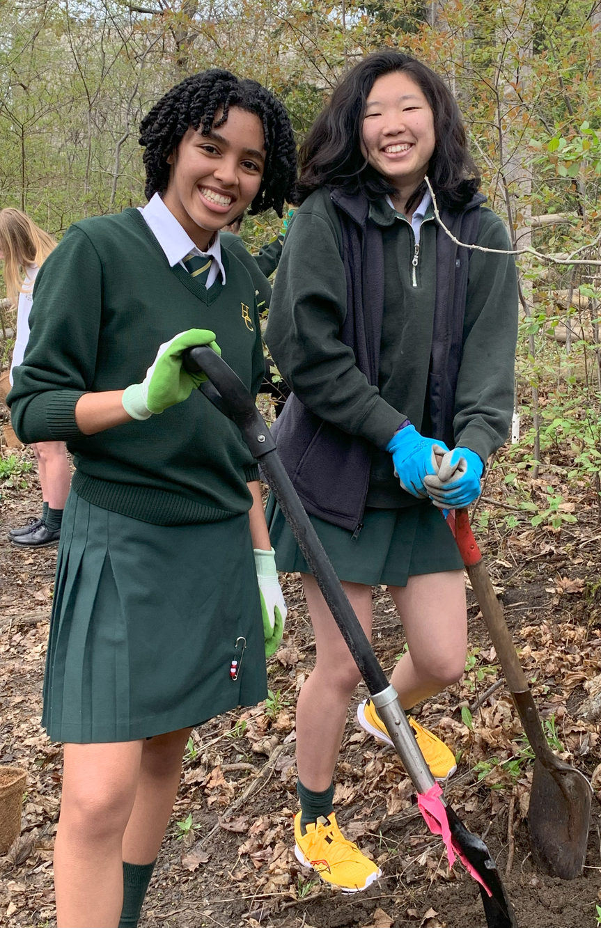 Grade 7 – 12 Uniform – Havergal College Green & Gold Shop